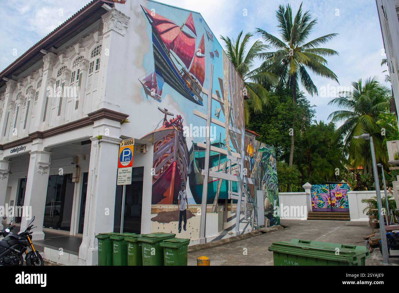 Beautiful Boat Wall Painting on Aliwal Street in historic Kampong Glam ...