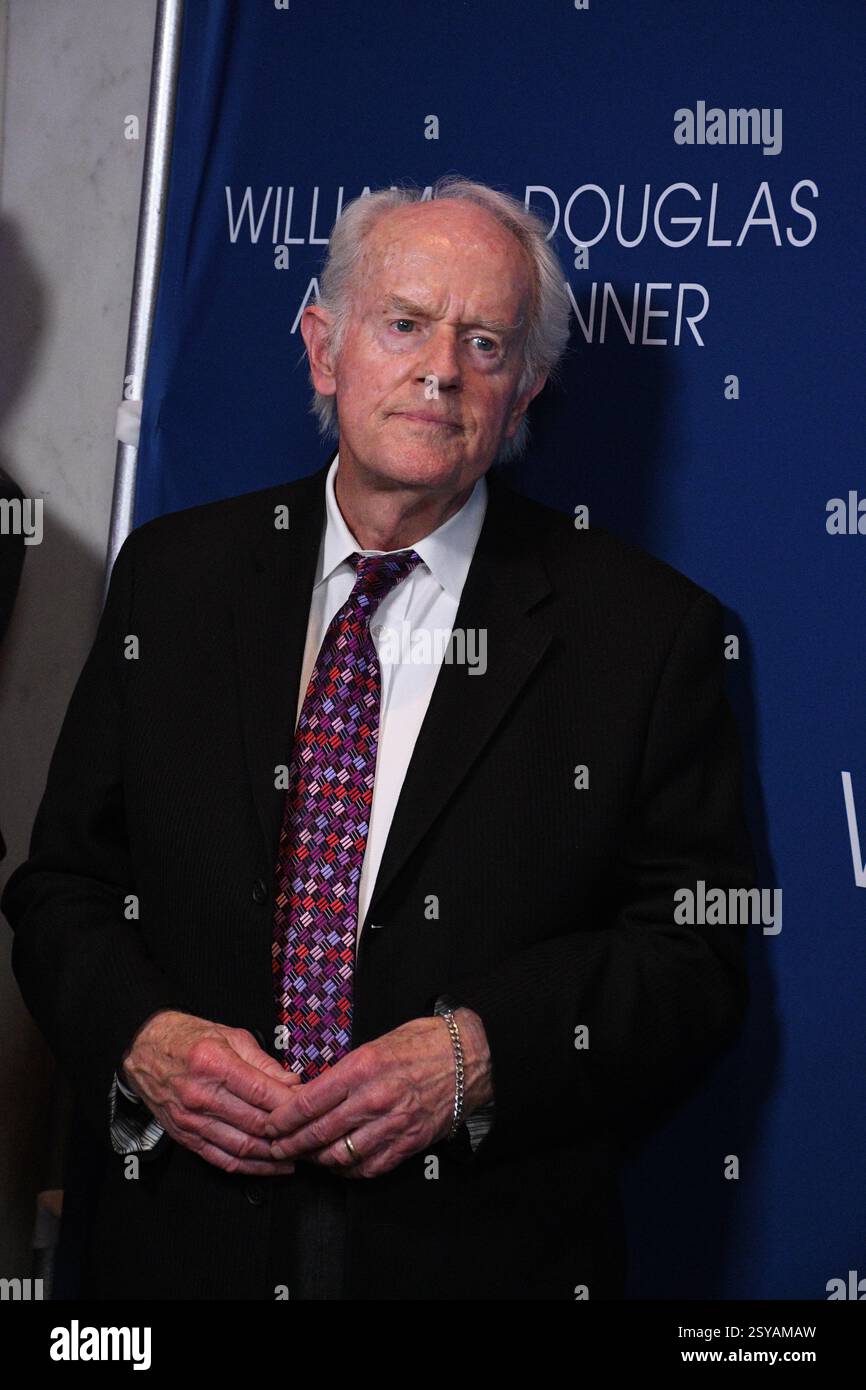 Beverly Hills,California, USA 27th February 2025 Actor Mike Farrell ...