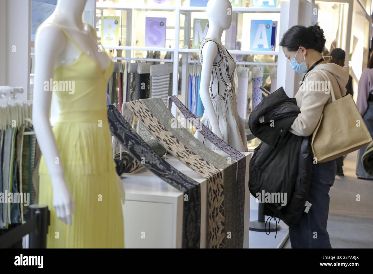 The 2025 SPIN Expo, an exhibition for yarns & knitwear, kicks off in ...
