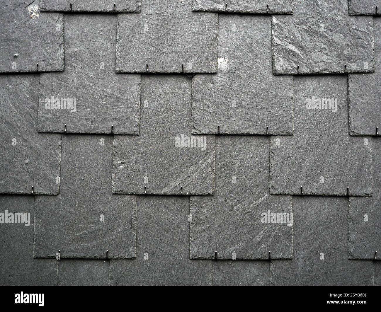 Anthracite slate plates as facade cladding. Perfect for textures ...