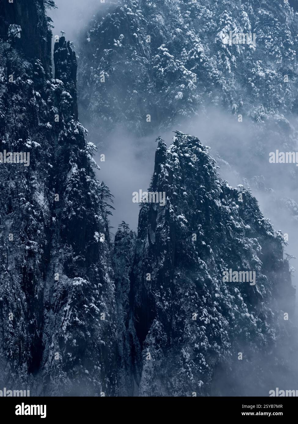 Early spring scenery of the snow-covered Yellow Mountain in Huangshan ...