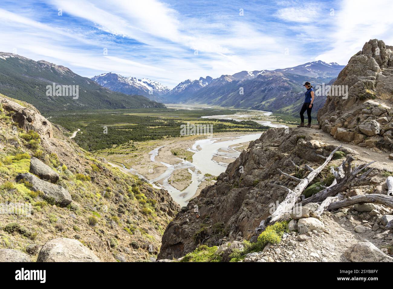Rio de Las Vueltas, Laguna de los Tres Trail, Mount Fitz Roy, El ...