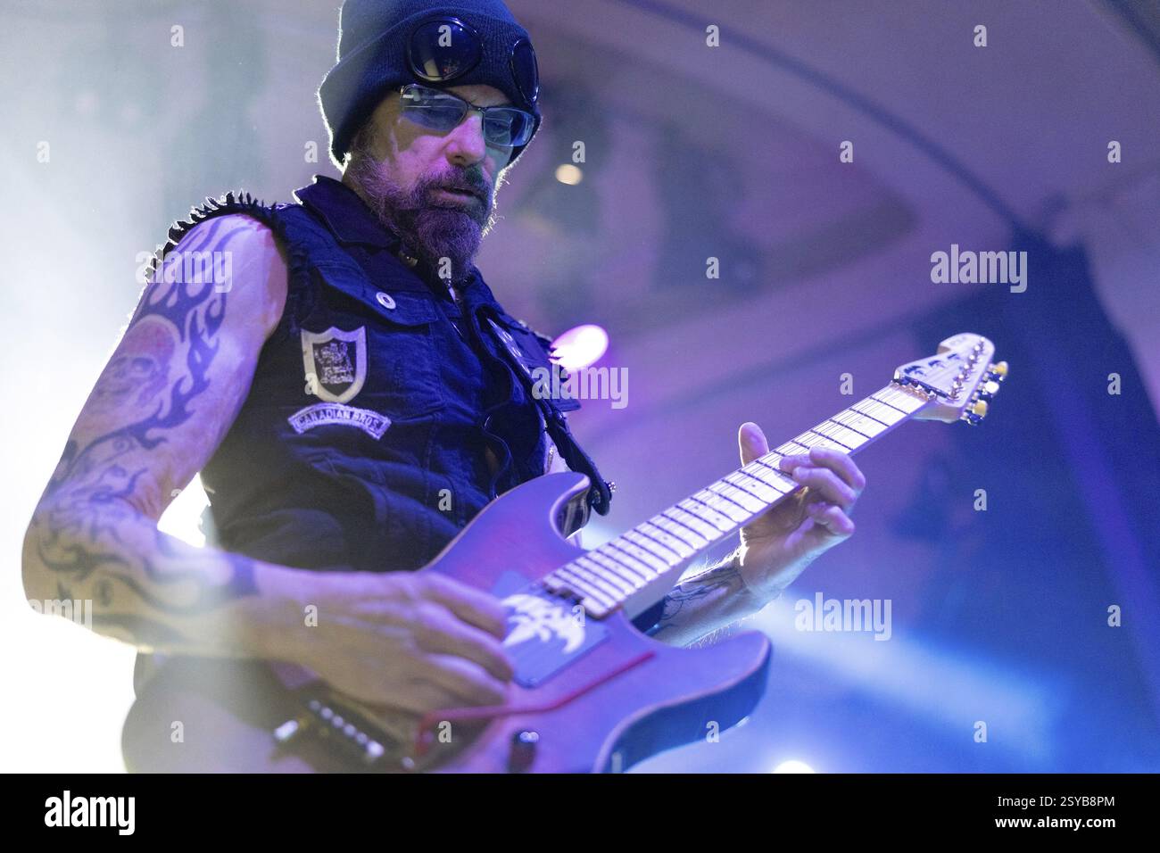 Mike Stone, guitarist and Eddie Jackson, bassist of QueensrAche, live ...