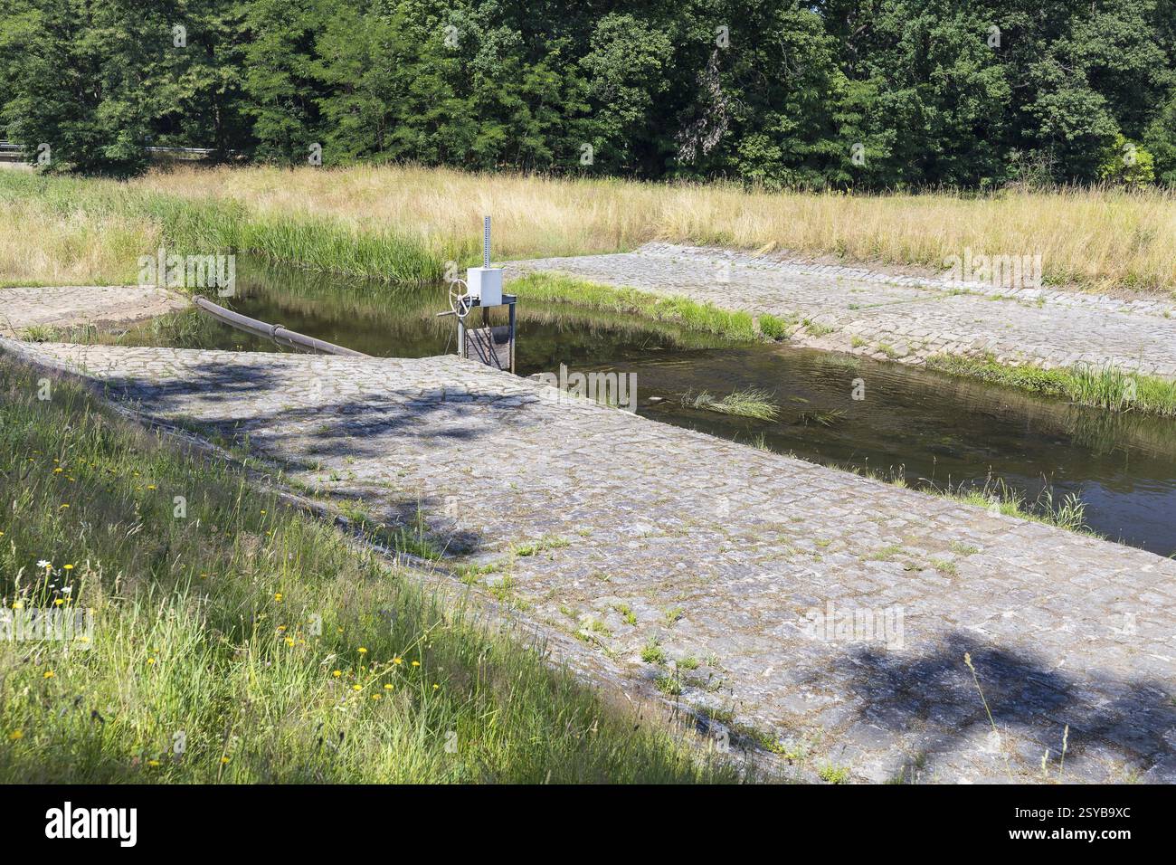 Water management facility on the Kleine Spree near Dreiweibern, Lohsa ...