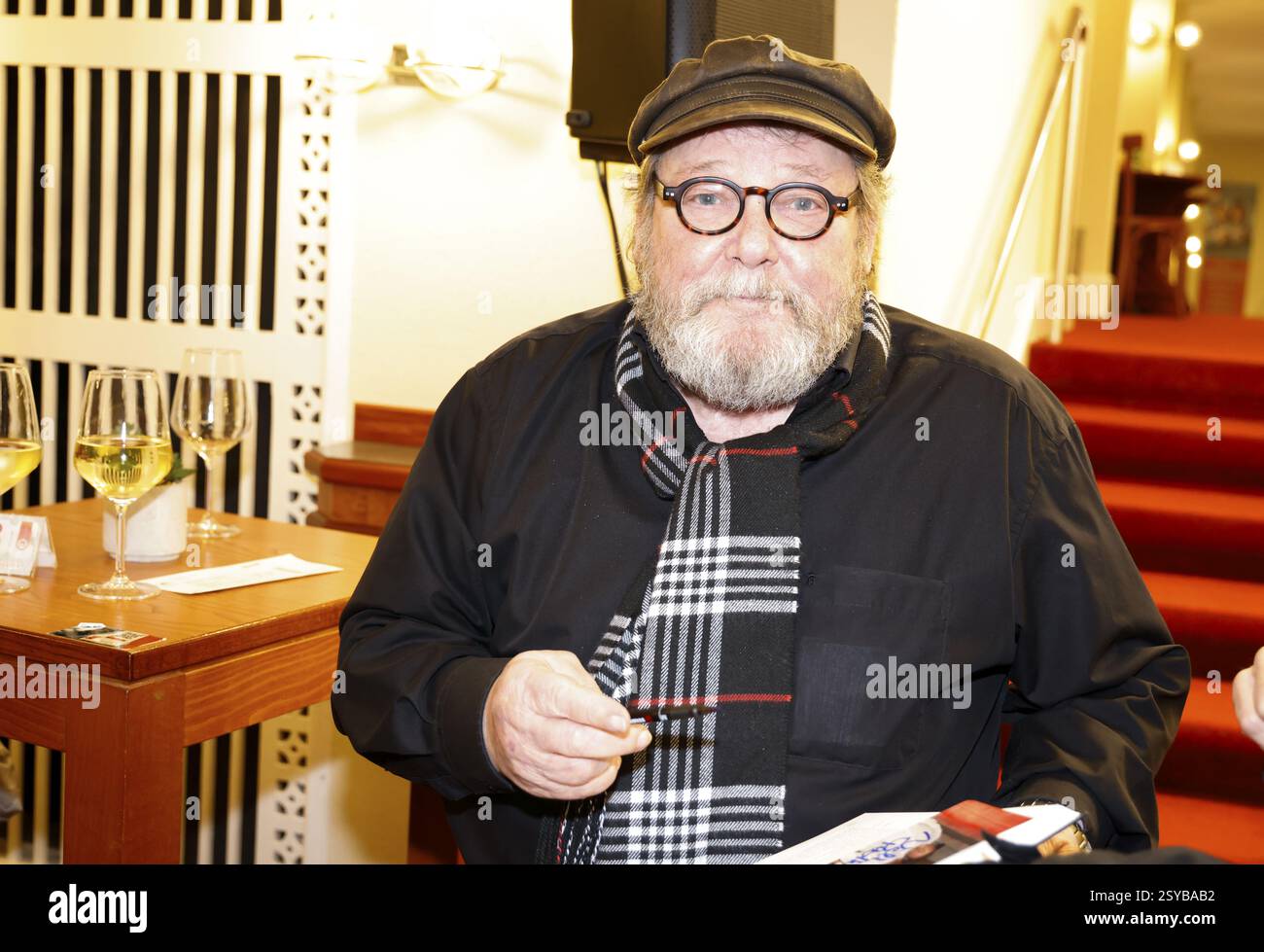Walter Plathe at the premiere ofOma Trick with Brigitte Grothum and ...