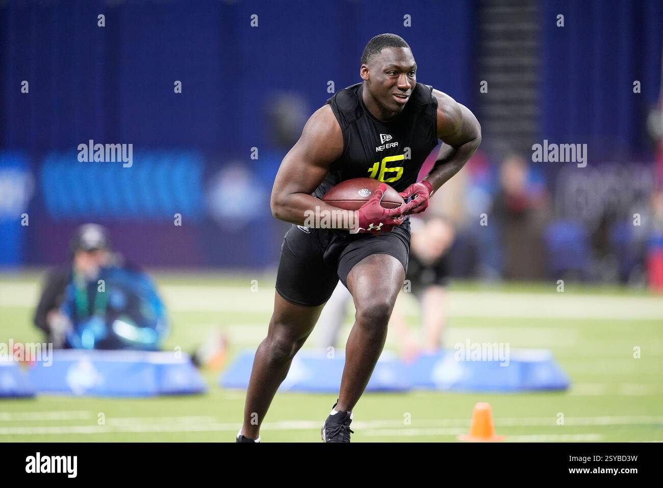 South Carolina linebacker Bam Martin-Scott runs a drill at the NFL ...