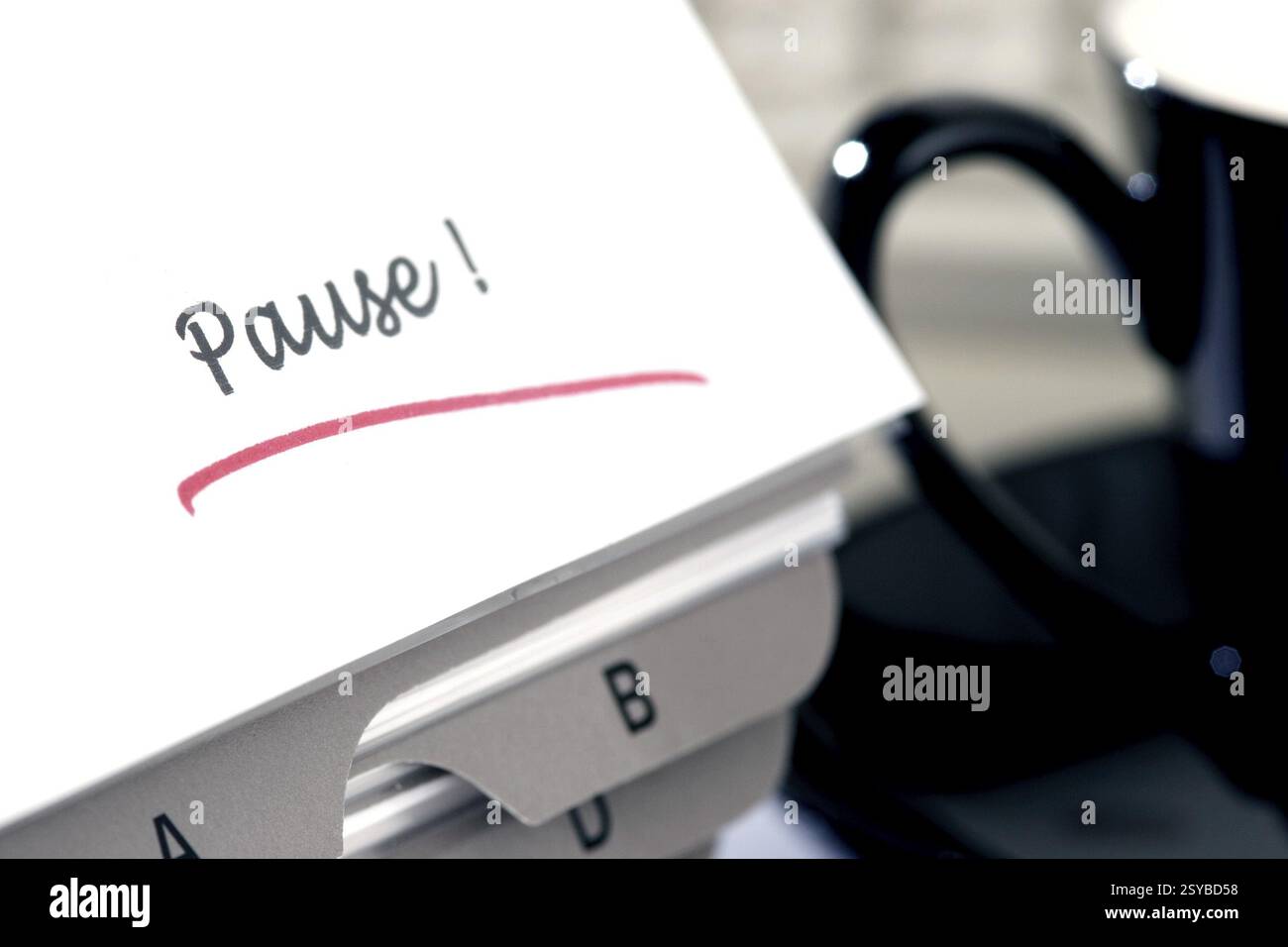 Note on desk, break Stock Photo - Alamy
