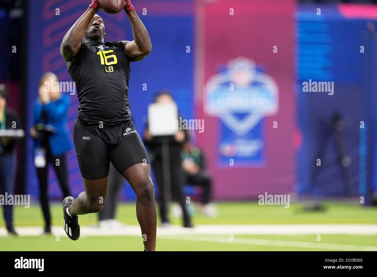 South Carolina linebacker Bam Martin-Scott runs a drill at the NFL ...