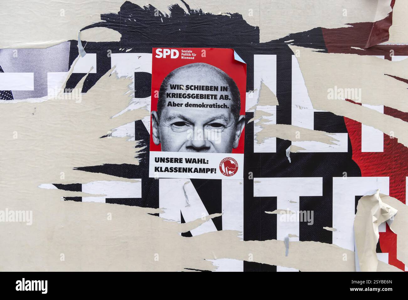 Election poster of the SPD party with Olaf Scholz for the Bundestag ...