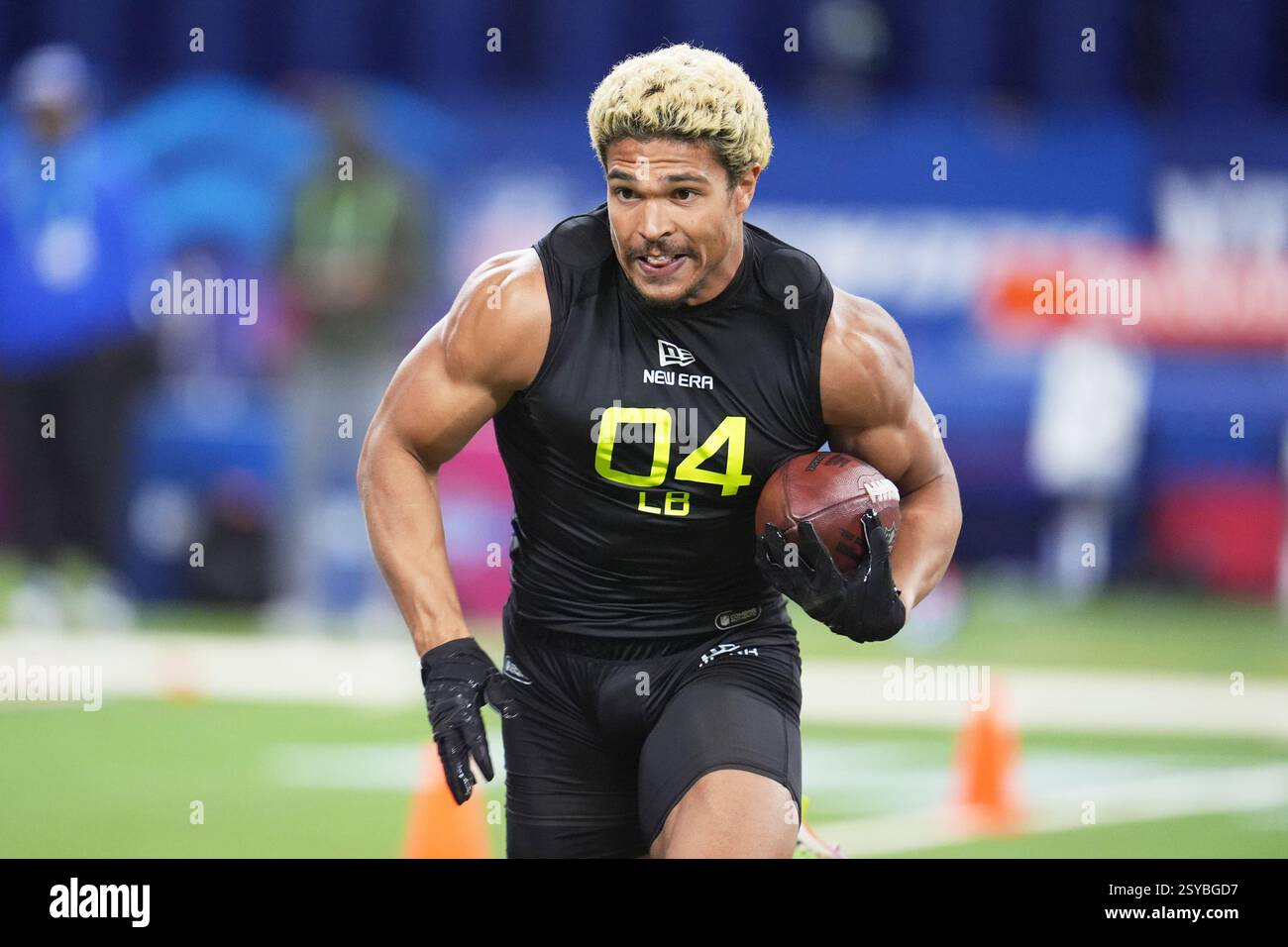 California linebacker Teddye Buchanan runs a drill at the NFL football ...