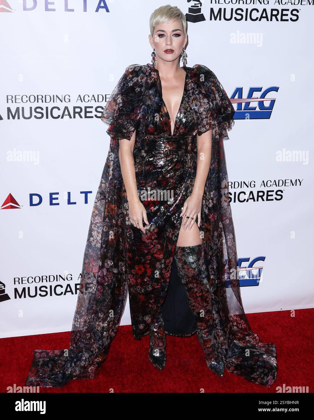 (FILE) Katy Perry to head to space on Blue Origin all-women flight on ...