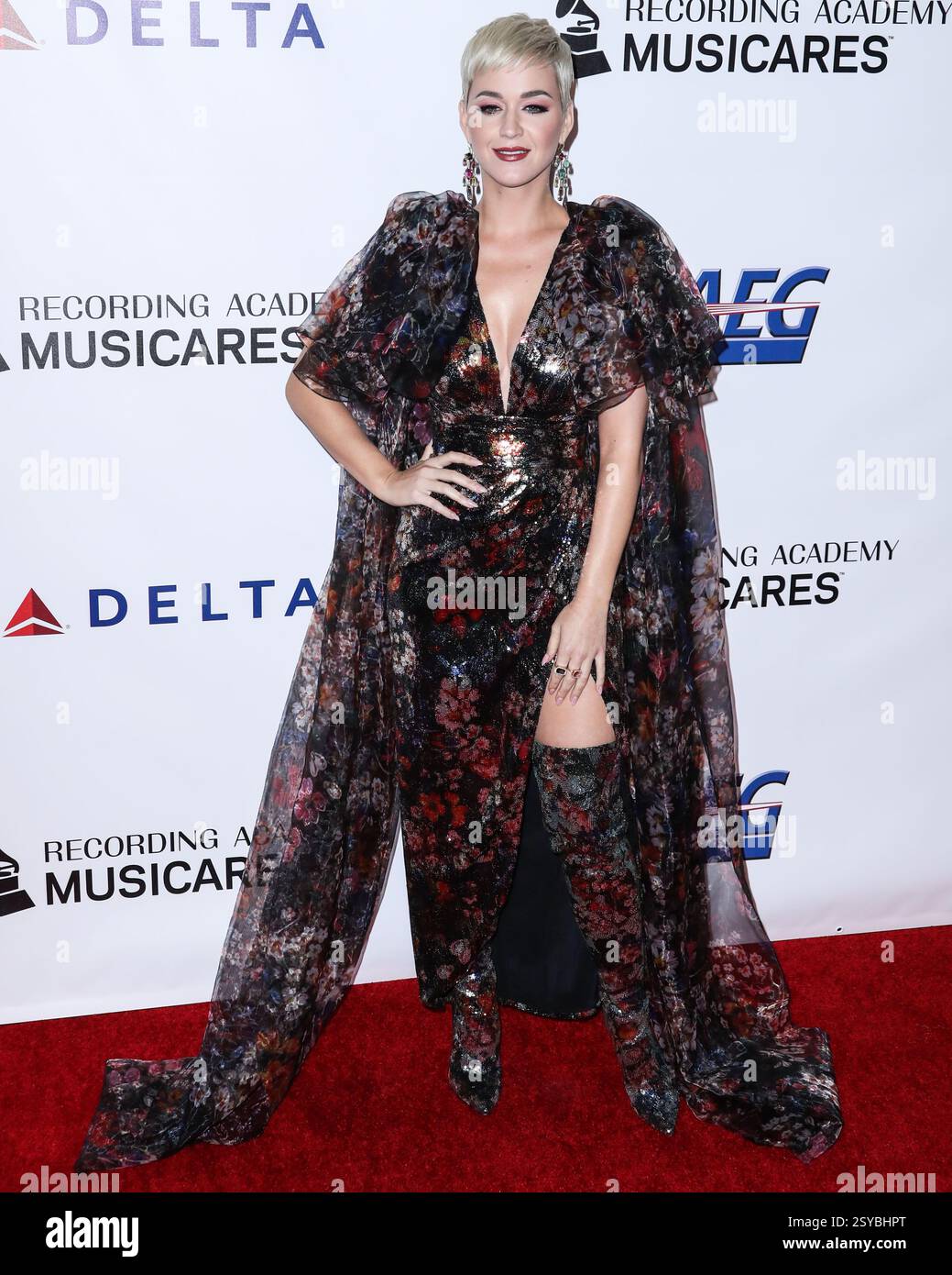 (FILE) Katy Perry to head to space on Blue Origin all-women flight on ...