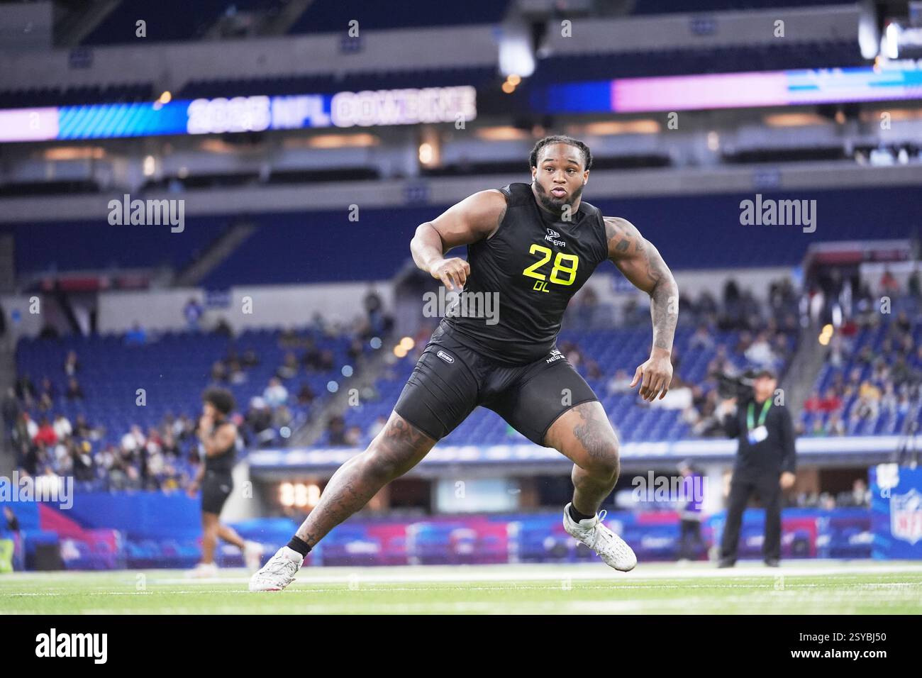 Maryland defensive lineman Jordan Phillips runs a drill at the NFL ...