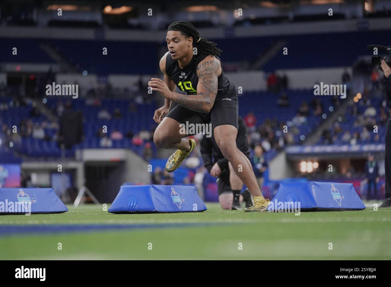 Georgia defensive lineman Tyrion Ingram-Dawkins runs a drill at the NFL ...