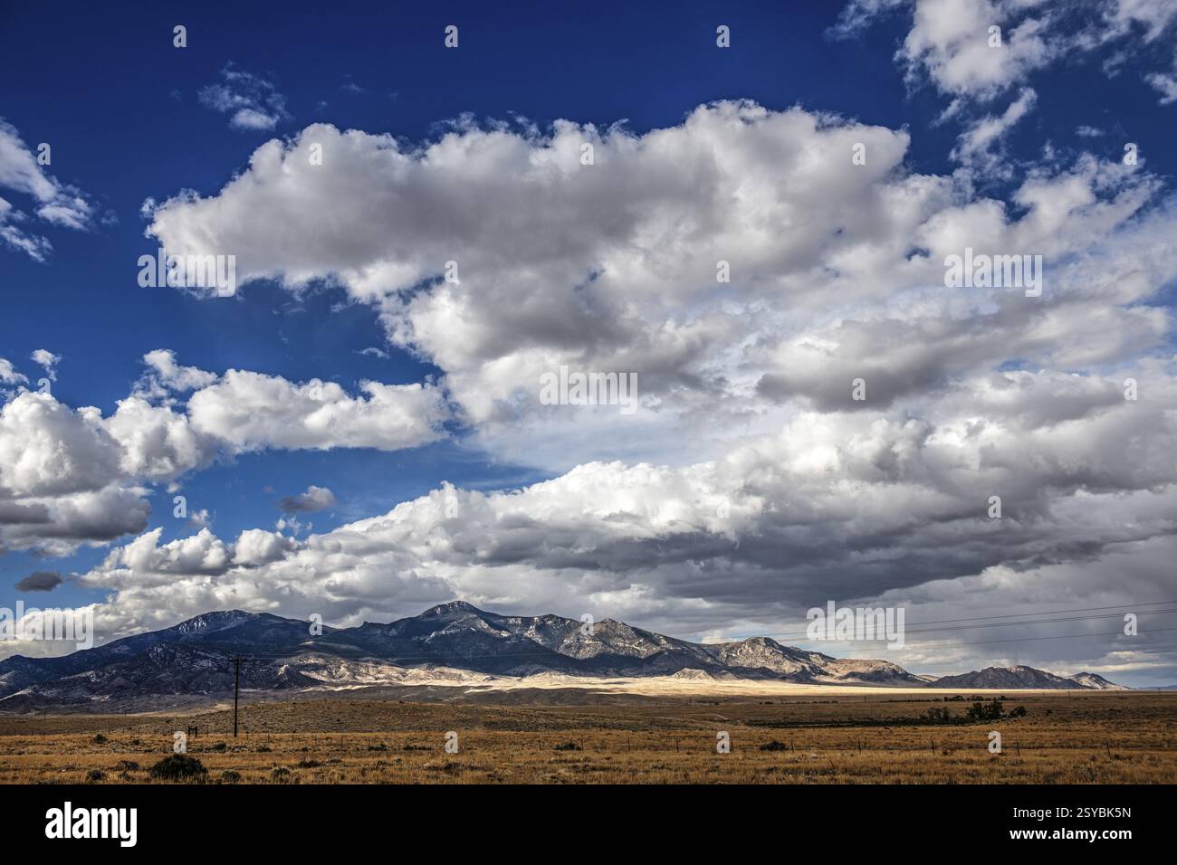 Wild thunderstorm and rain clouds over Great Basin Highway US 93, Baker ...