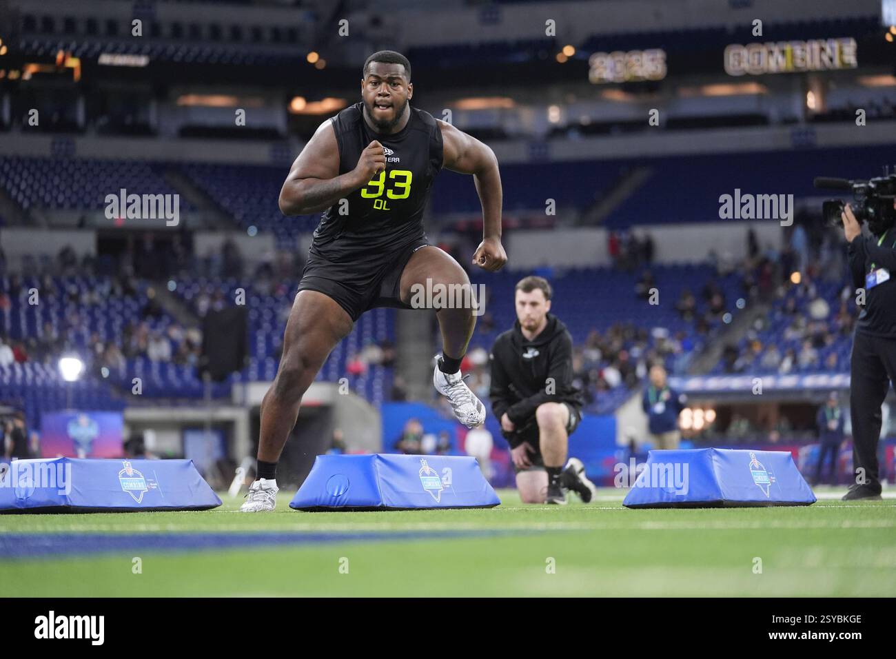 Alabama defensive lineman Tim Smith runs a drill at the NFL football ...