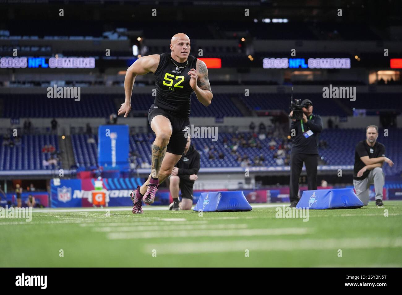 Arkansas defensive lineman Landon Jackson runs a drill at the NFL ...