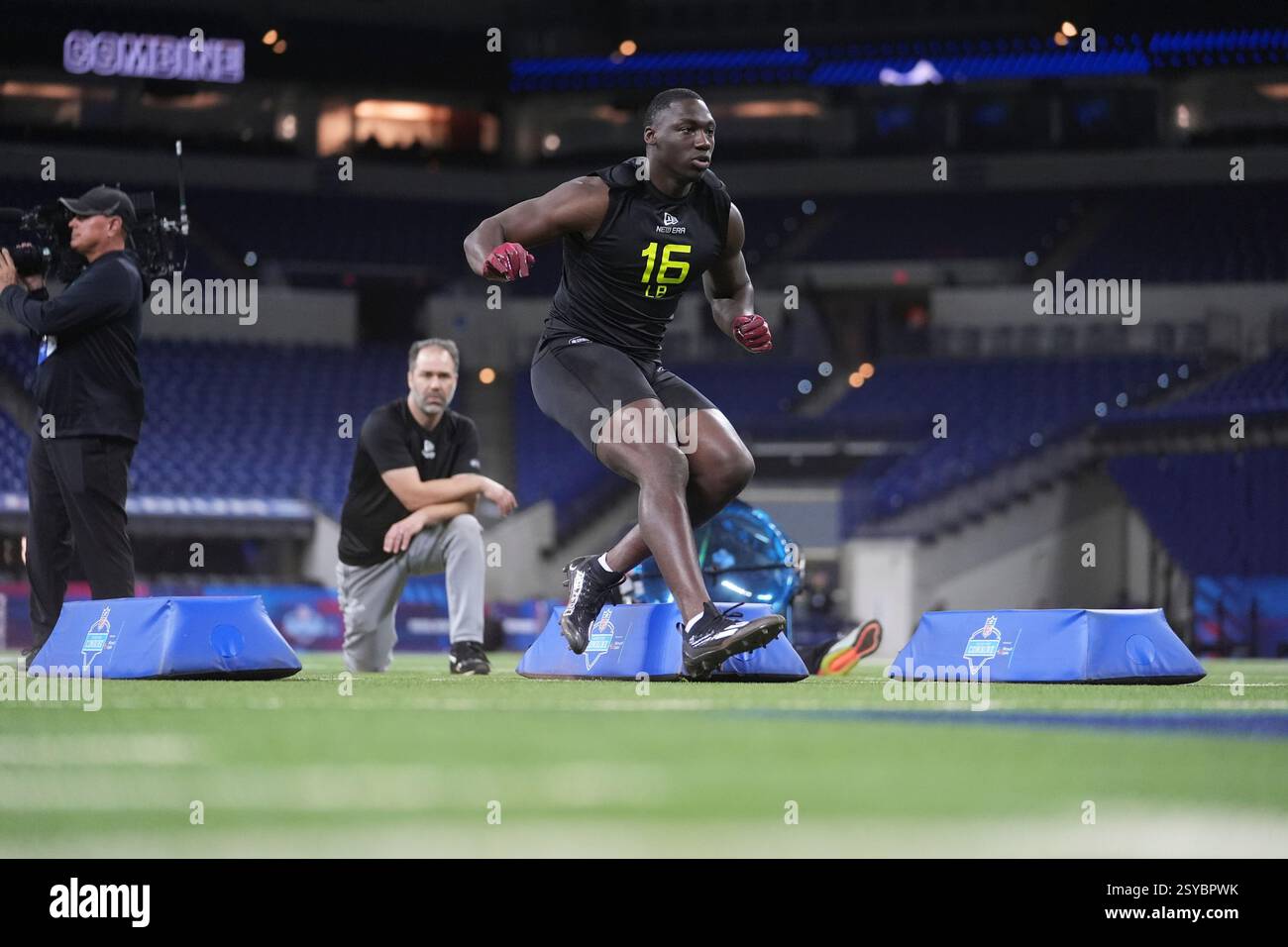 South Carolina linebacker Bam Martin-Scott runs a drill at the NFL ...