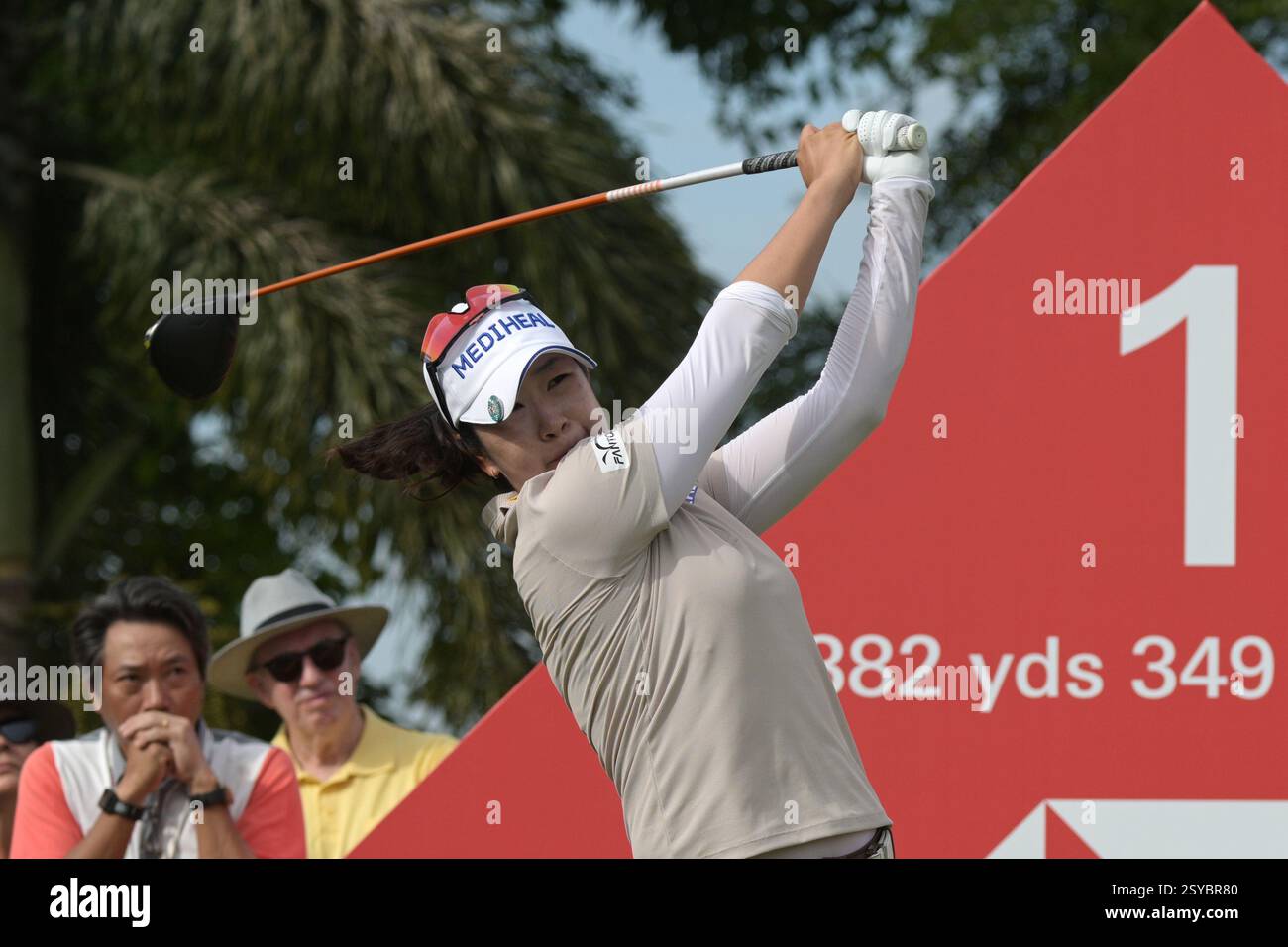 Singapore. 28th Feb, 2025. Kim A Lim of South Korea tees off during the ...