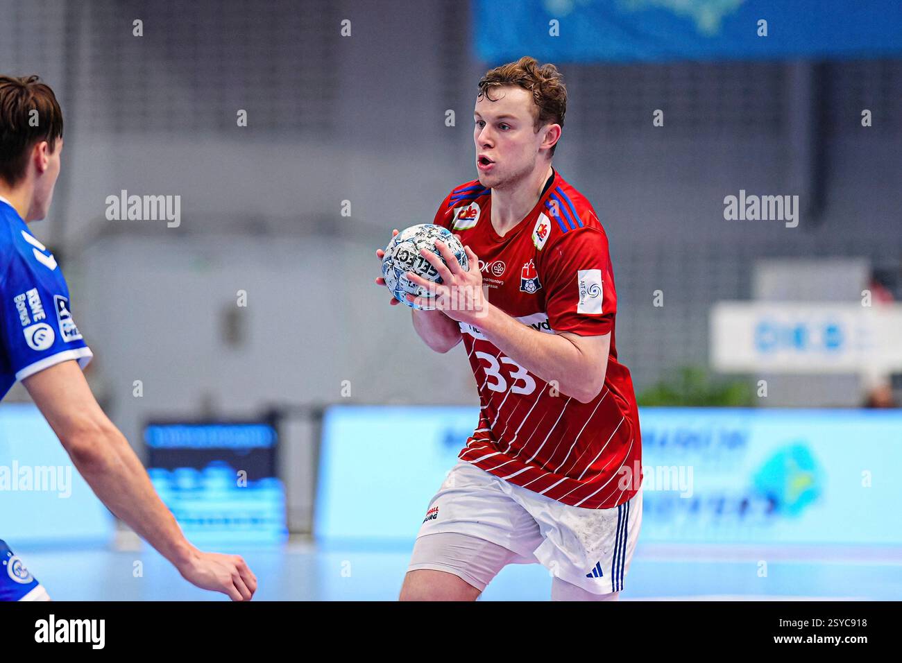 Hamburg, Deutschland. 27th Feb, 2025. Moritz Sauter (Handball Sport ...