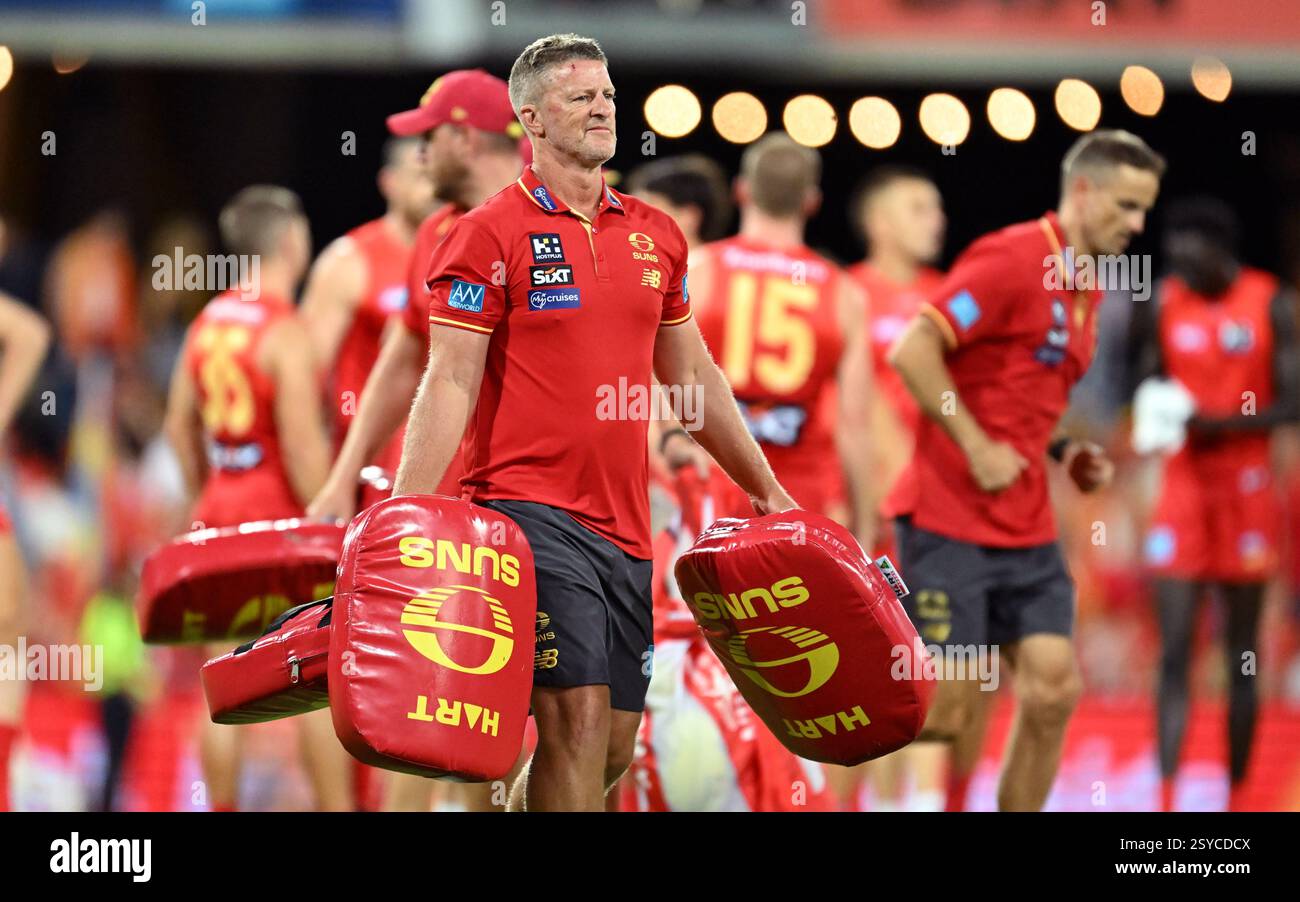 Gold Coast, Australia. 28th Feb, 2025. Suns coach Damien Hardwick ...