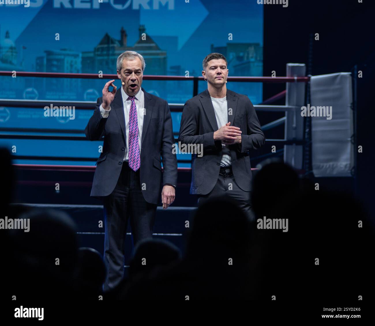 February 28th Hull, East Yorkshire, UK. Nigel Farage presents the ...