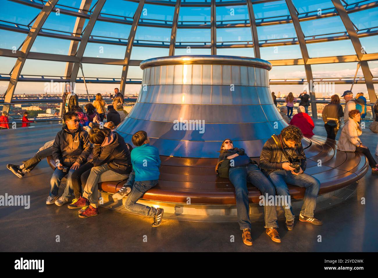 Dome interior view hi-res stock photography and images - Alamy