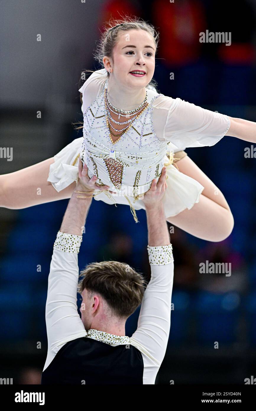 Zarah WOOD & Alex LAPSKY (GBR), during Junior Pairs Short Program, at ...