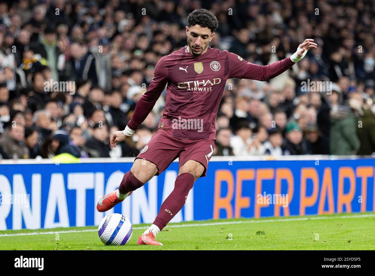 26th February 2025; Tottenham Hotspur Stadium, London, England; Premier ...
