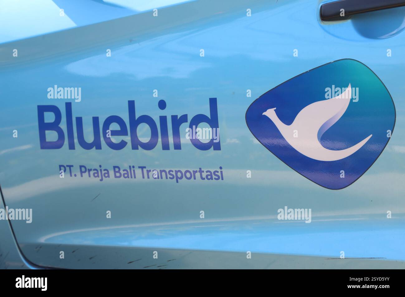 Bluebird taxi in Sanur, Bali, Indonesia Stock Photo - Alamy