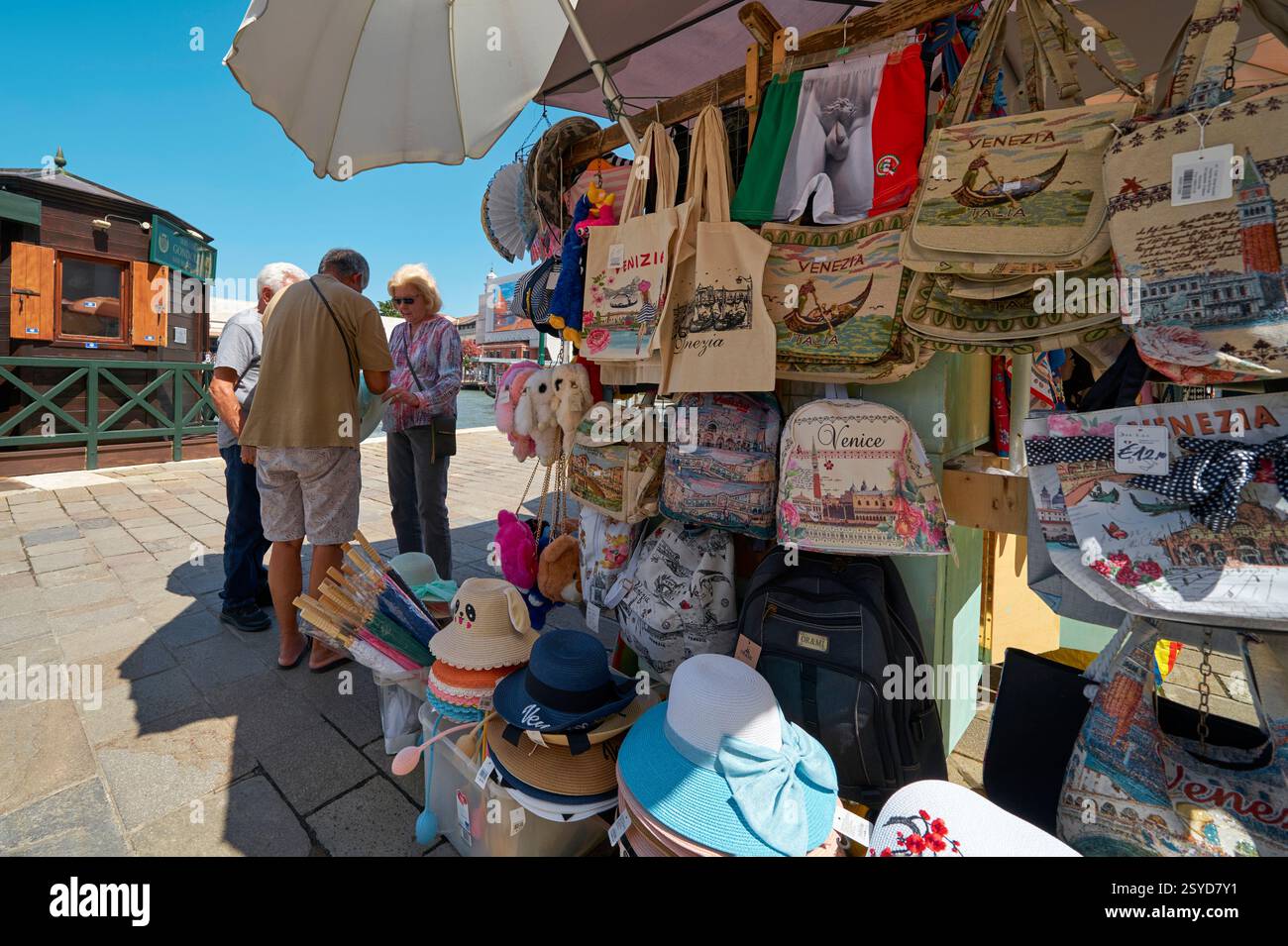 Buying souvenirs in venice hi-res stock photography and images - Alamy