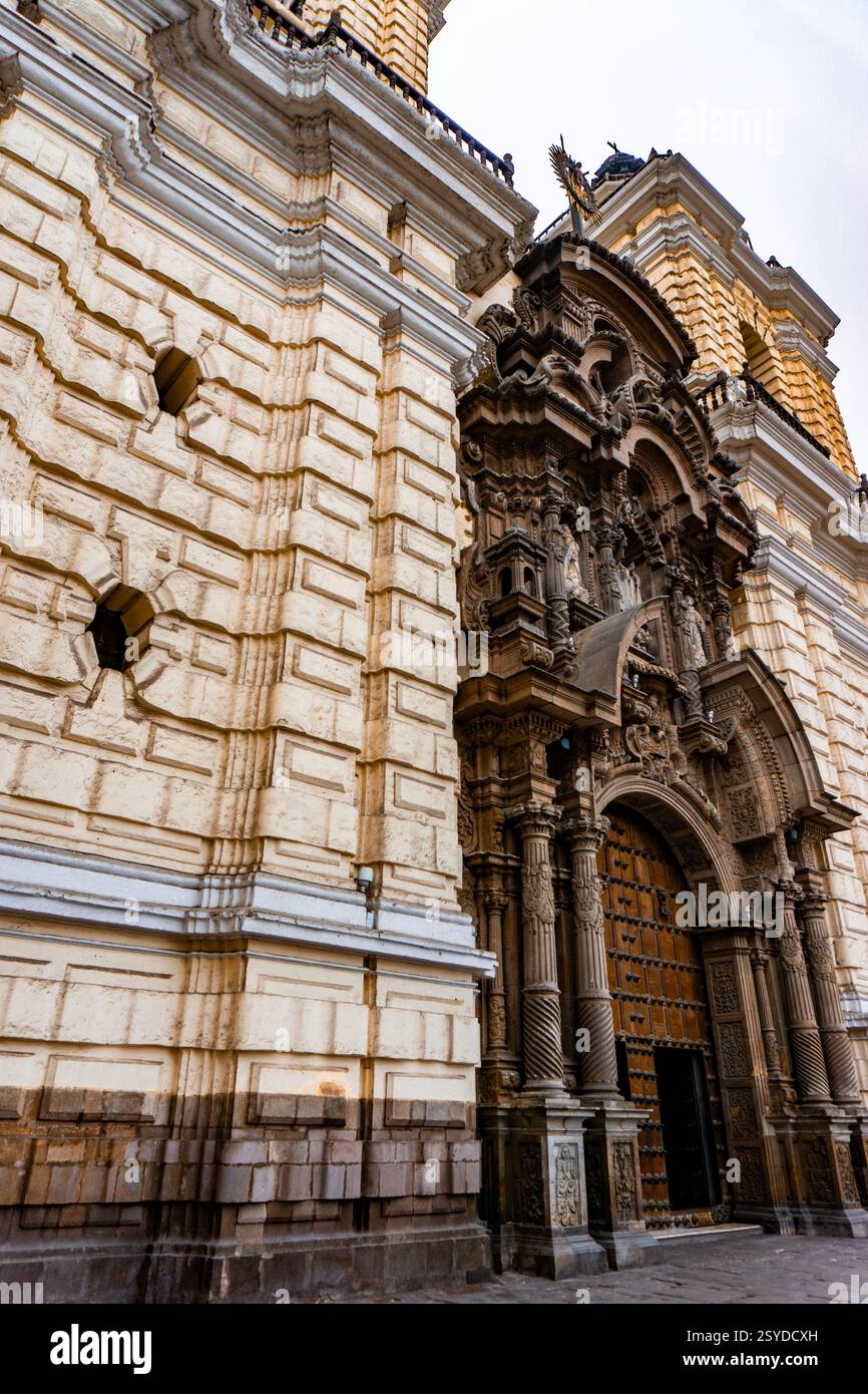 Iconic spanish colonial baroque facade hi-res stock photography and ...