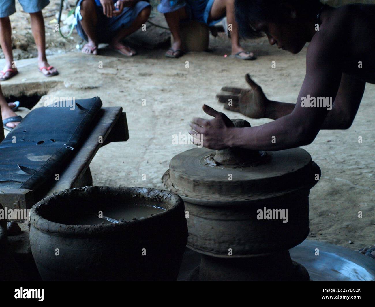 The pottery maker. The old industry and tradition of Ilocos Norte which ...