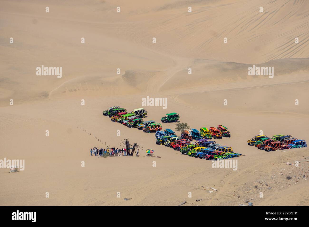 Group dunes near huacachina hi-res stock photography and images - Alamy