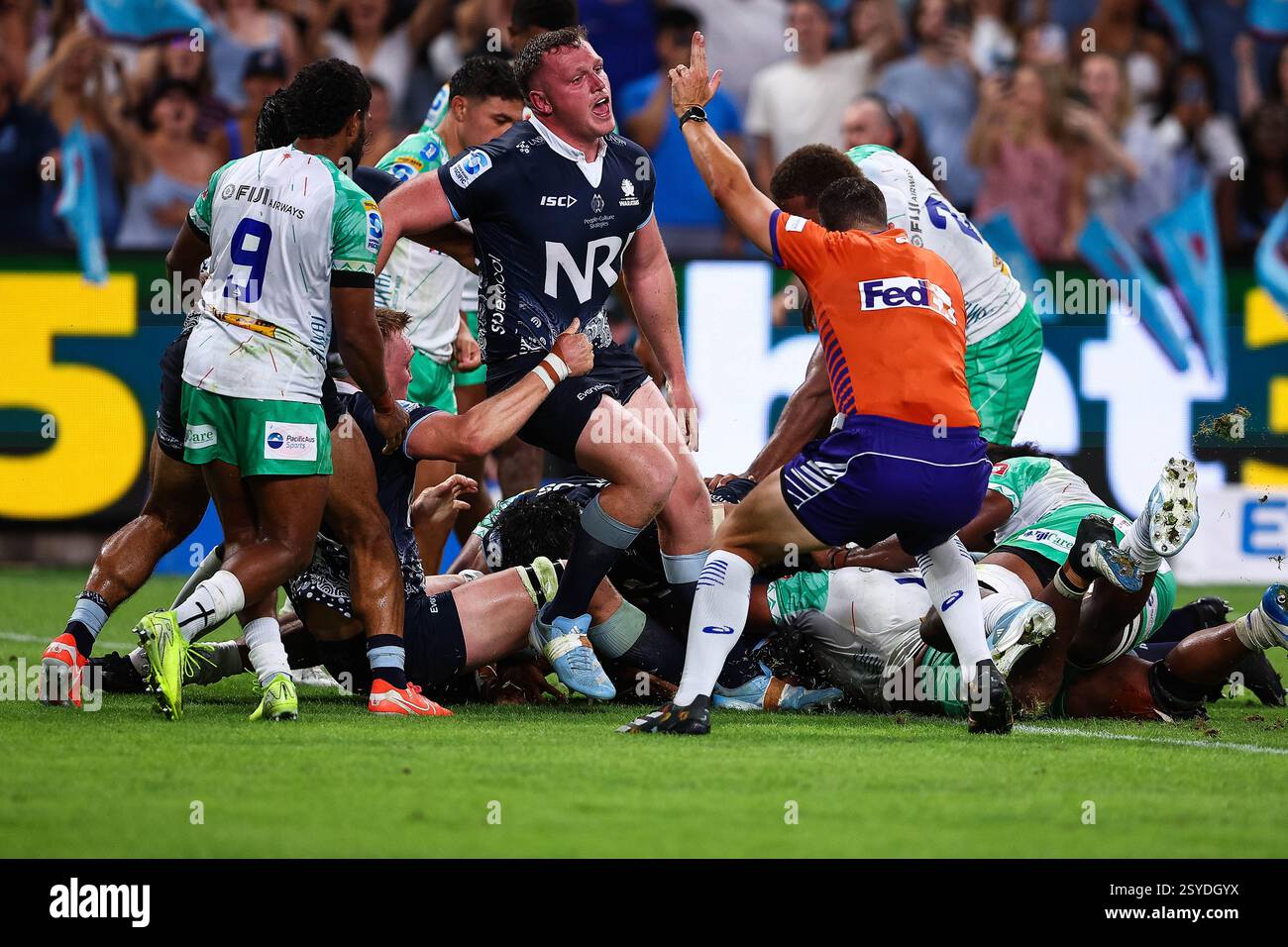 Paul williams rugby referee hi-res stock photography and images - Alamy