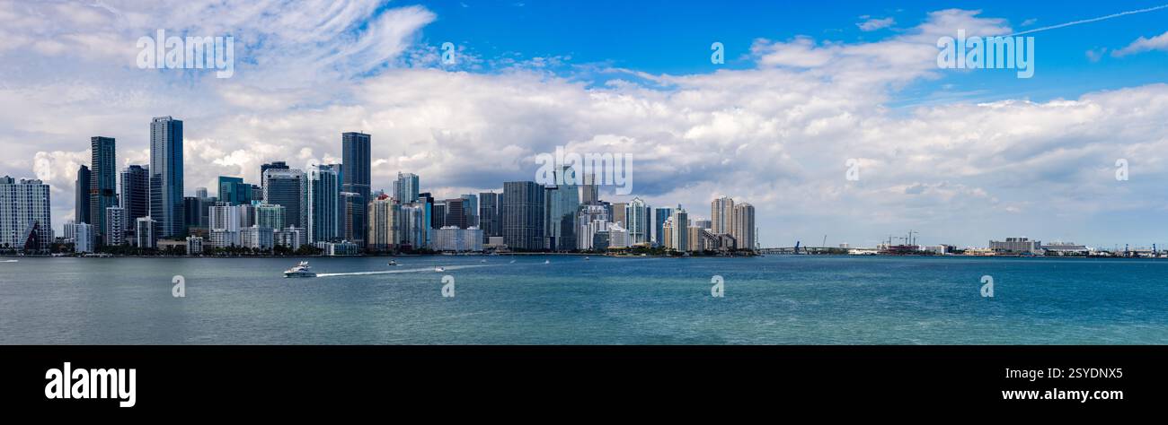 Brickell panorama tower hi-res stock photography and images - Alamy