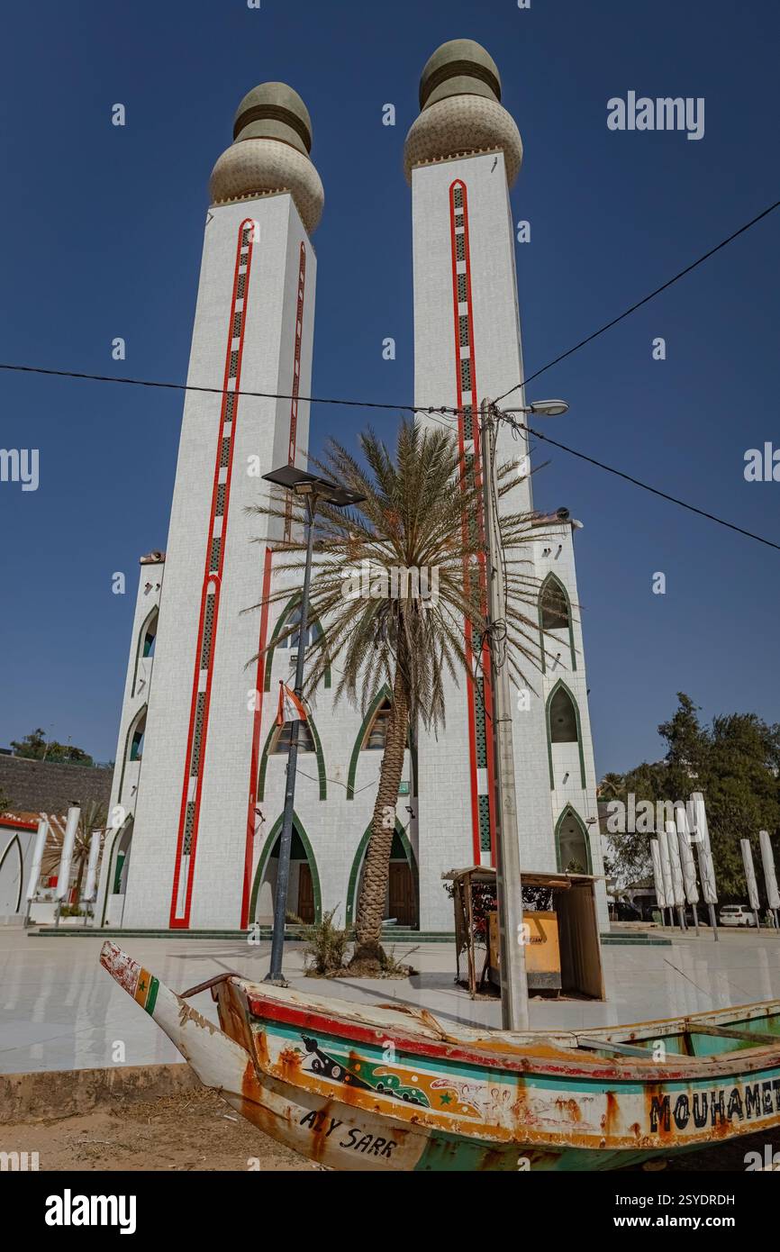 Outside view of the Mosque of the Divinity in Dakar city Senegal Stock ...