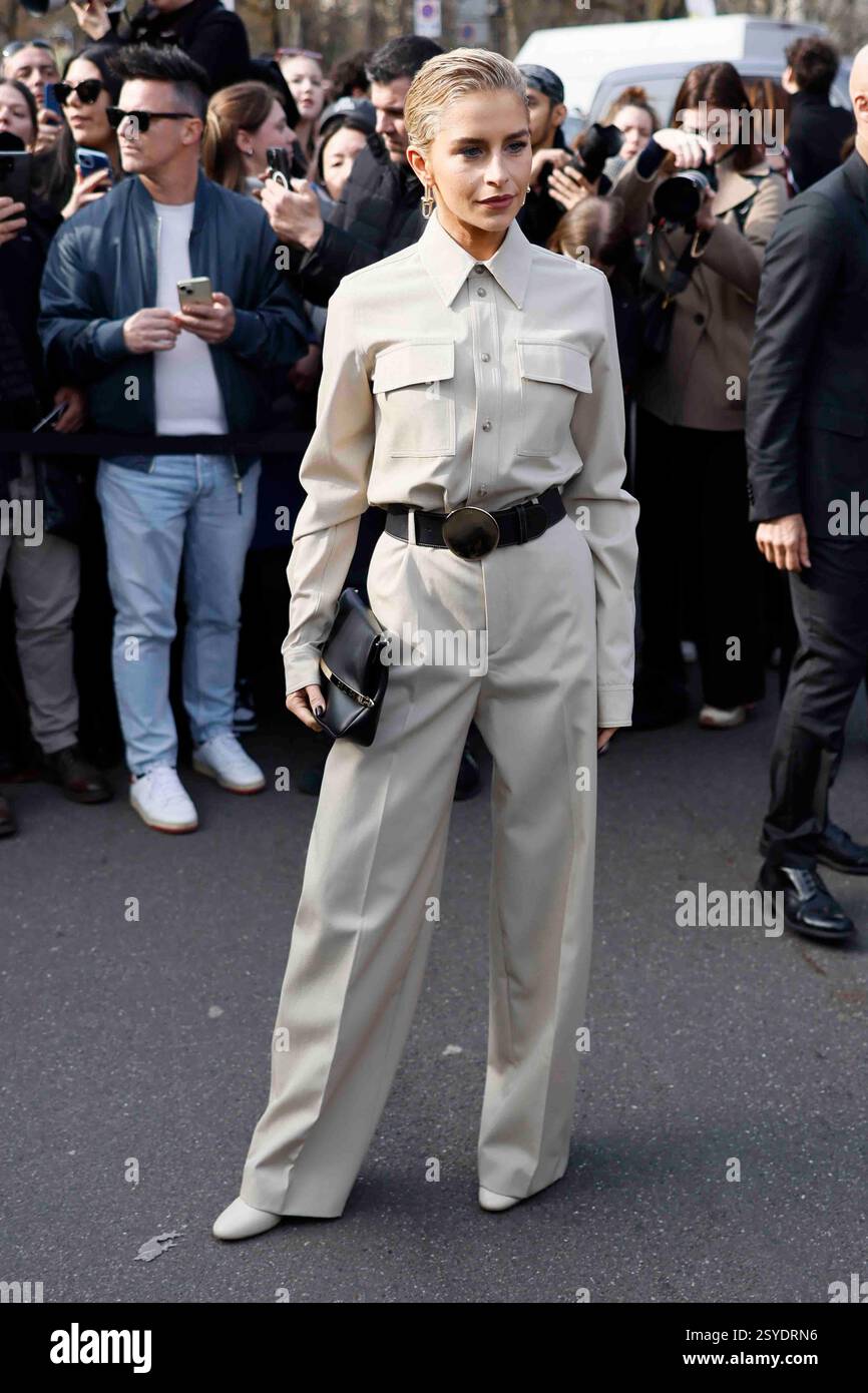 Caro Daur arrives to Tod’s fashion show during the Milan Fashion Week ...
