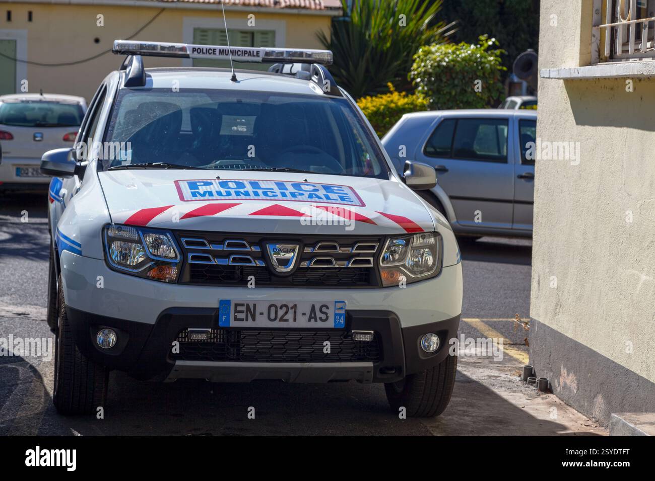 Saint-Paul, La Réunion - June 20 2017: Police car parked outside of the ...