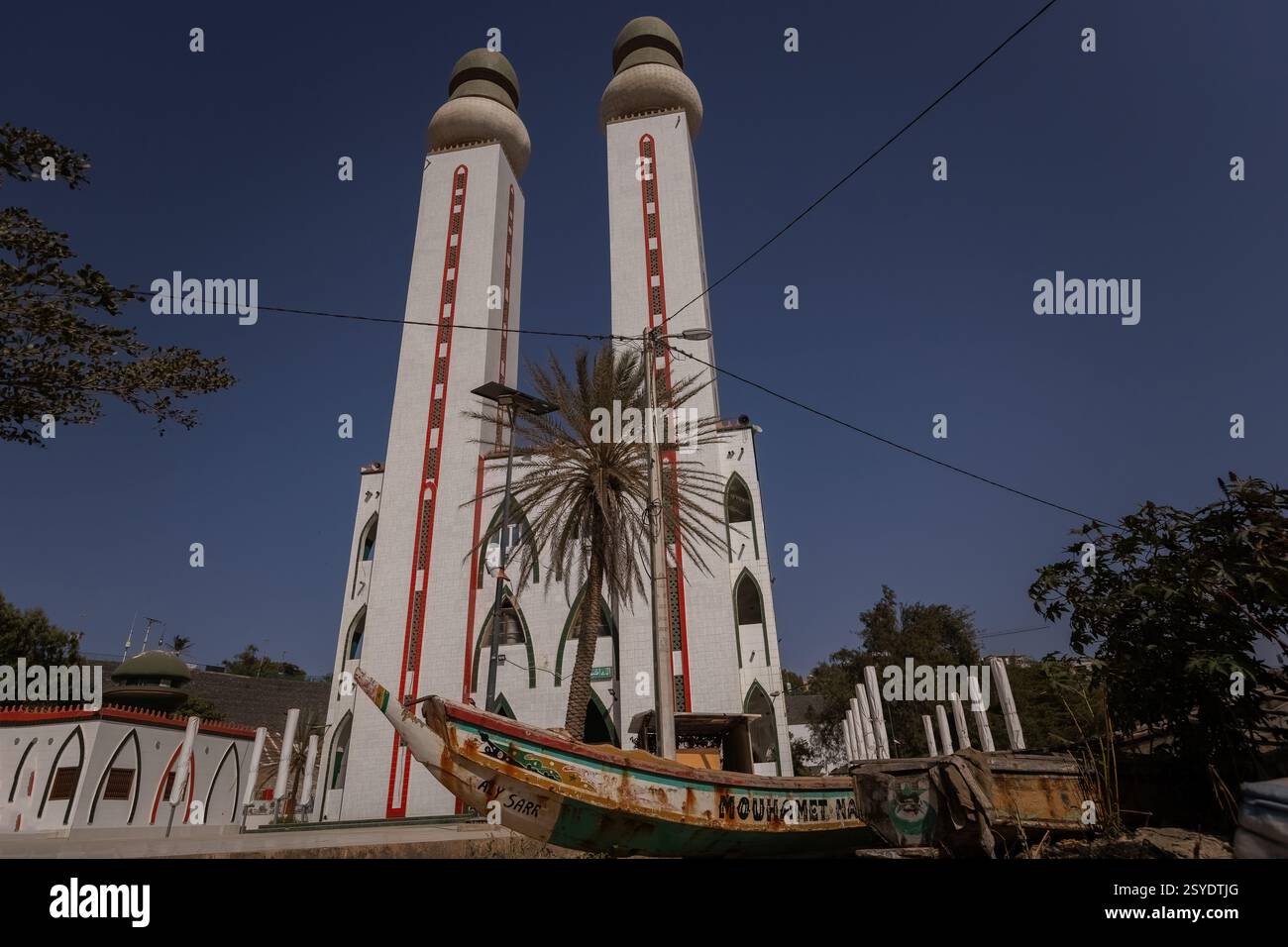 Outside view of the Mosque of the Divinity in Dakar city Senegal Stock ...
