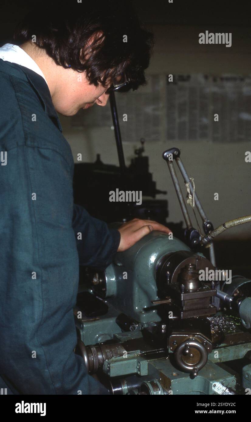 Young adult cash machine uk hi-res stock photography and images - Alamy