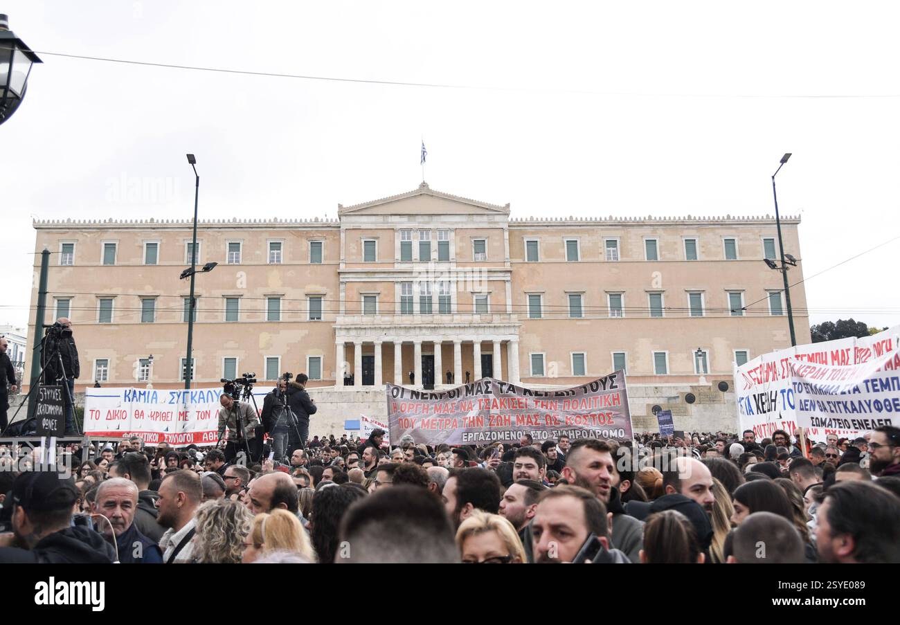 Greece: Massive protest in Athens on rail crash anniversary Athens ...