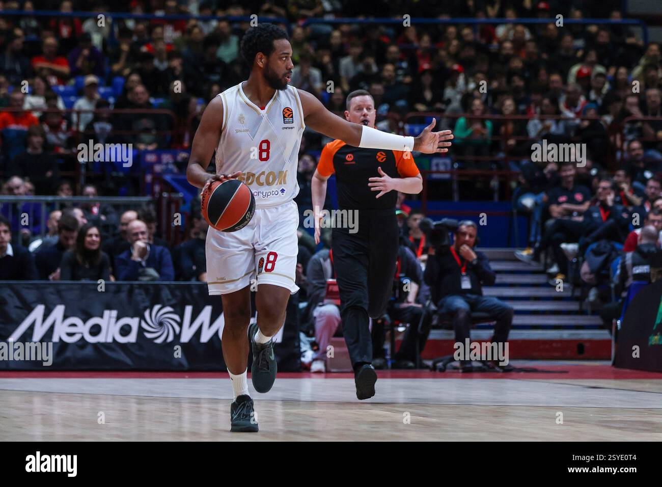 Milan, Italien. 27th Feb, 2025. Jordan Loyd #8 of AS Monaco seen in ...