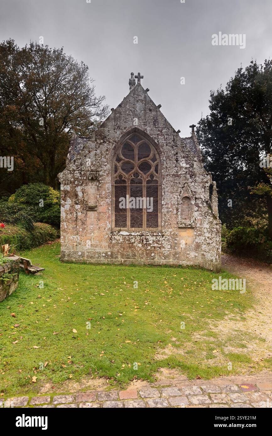 Northwest facing front hi-res stock photography and images - Alamy