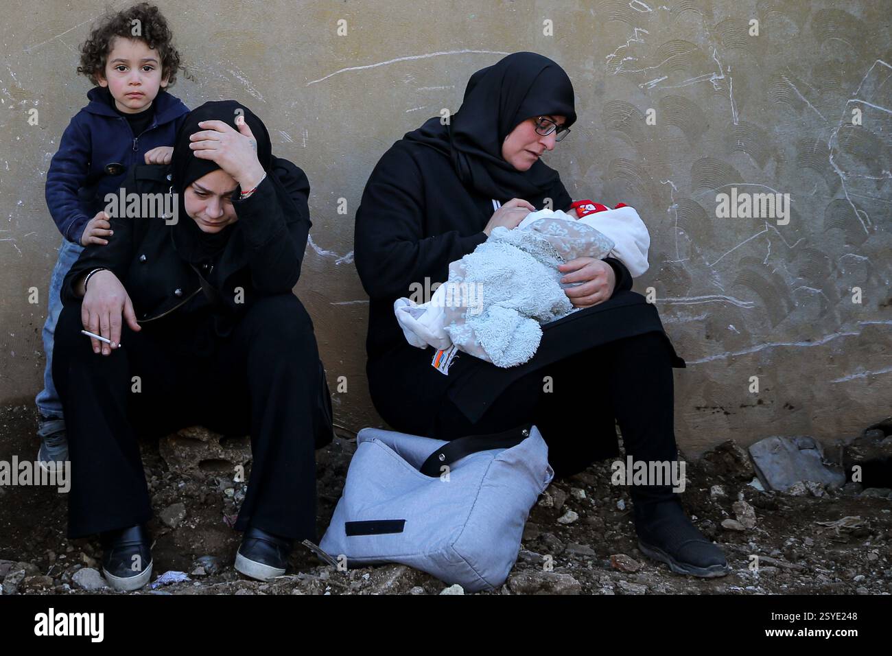 Aitaroun, Lebanon. 28th Feb, 2025. Mourners attend the funeral ...