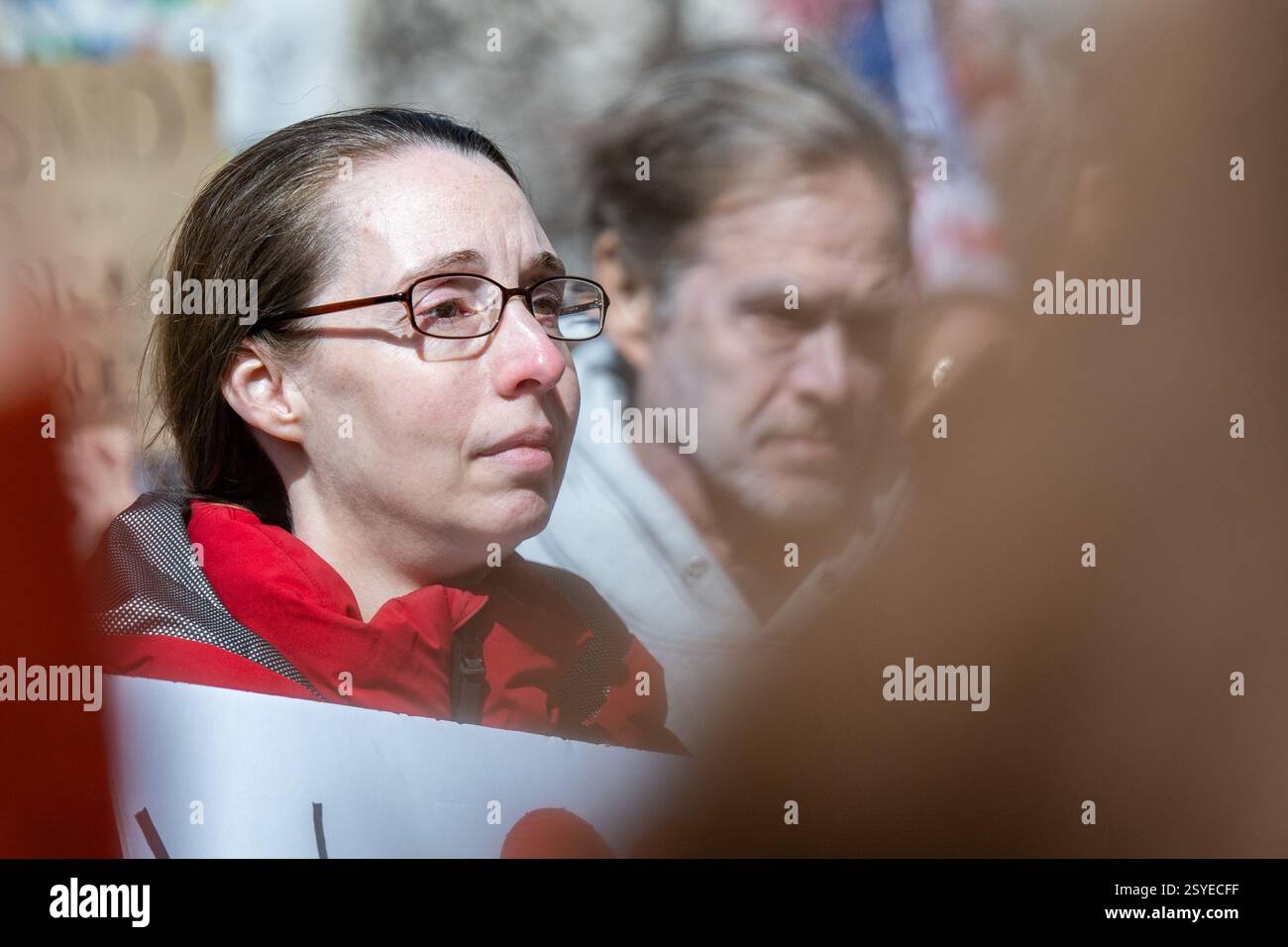 Washington, United States. 28th Feb, 2025. People rally in support ...