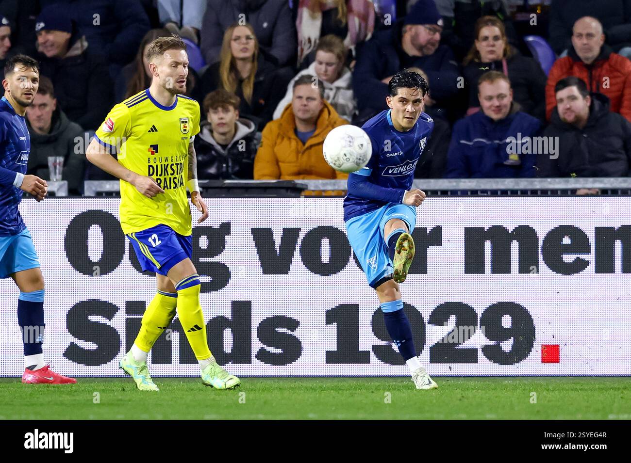 LEEUWARDEN, NETHERLANDS - FEBRUARY 28: Navarone Foor of VVV Venlo ...