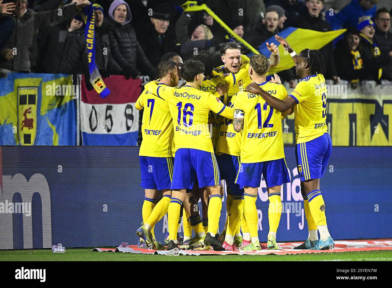Leeuwarden, Nederland. 28th Feb, 2025. LEEUWARDEN, 28-02-2025, Kooi ...