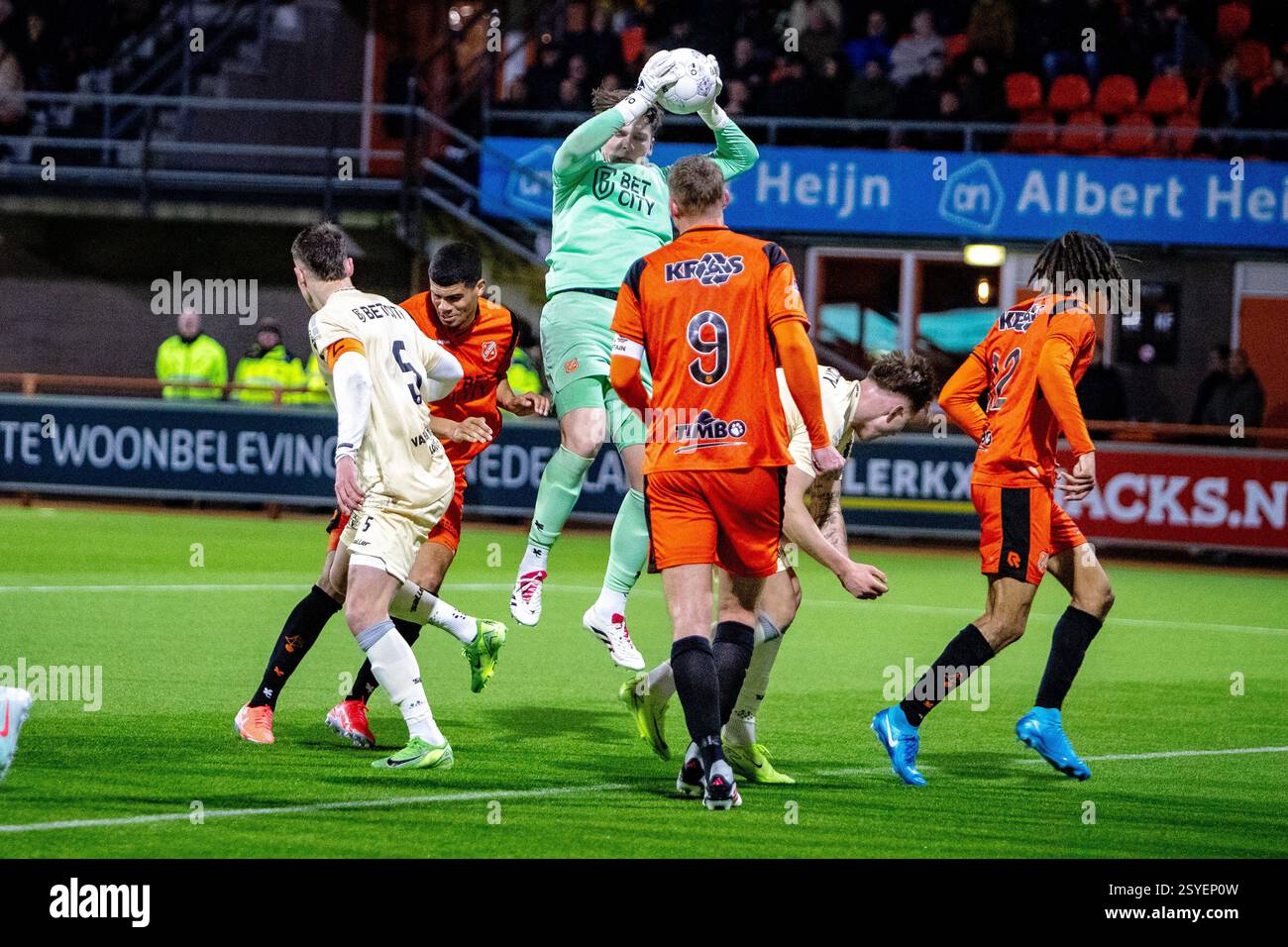 VOLENDAM - 28-02-2025, KRAS Stadium. Keukenkampioen divisie, season ...