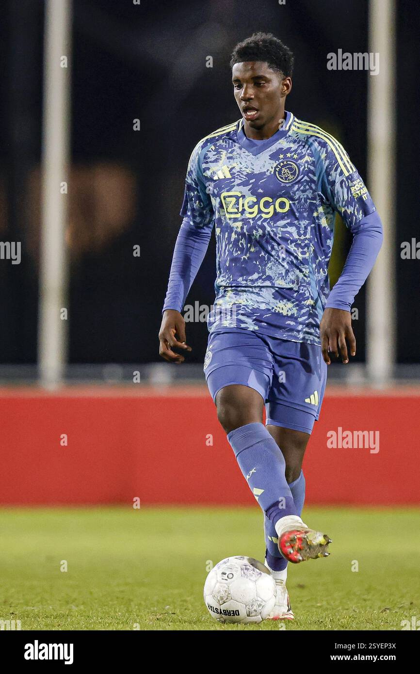 UTRECHT, 28-02-2025, Sportcomplex Zoudenbalch, football, Keukenkampioen ...